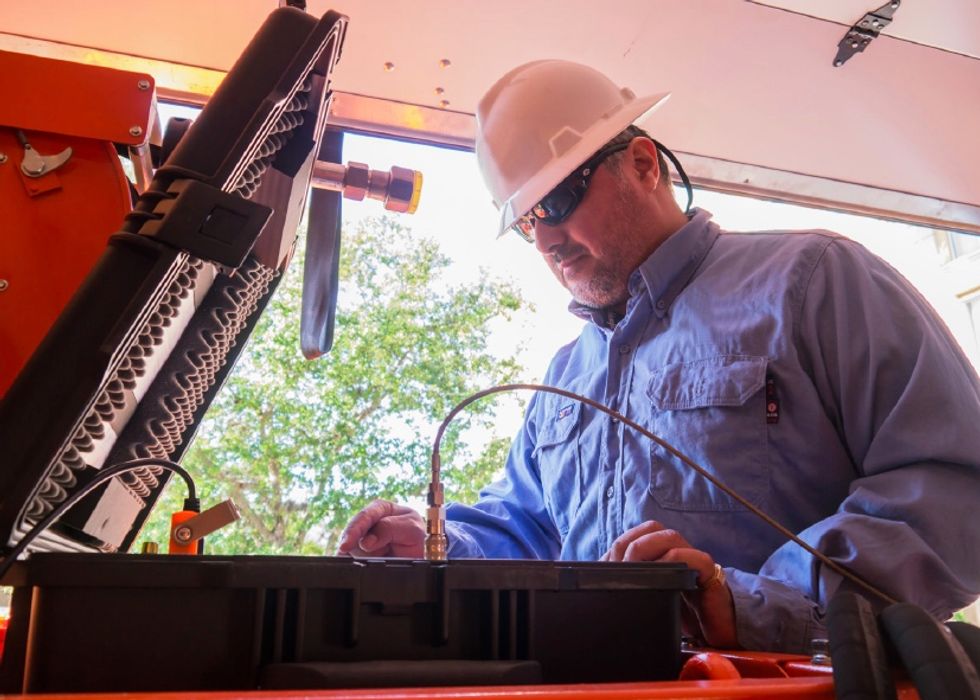 Reliabilityweb Choose to Reuse: Environmental Benefits of Reconditioned SF6